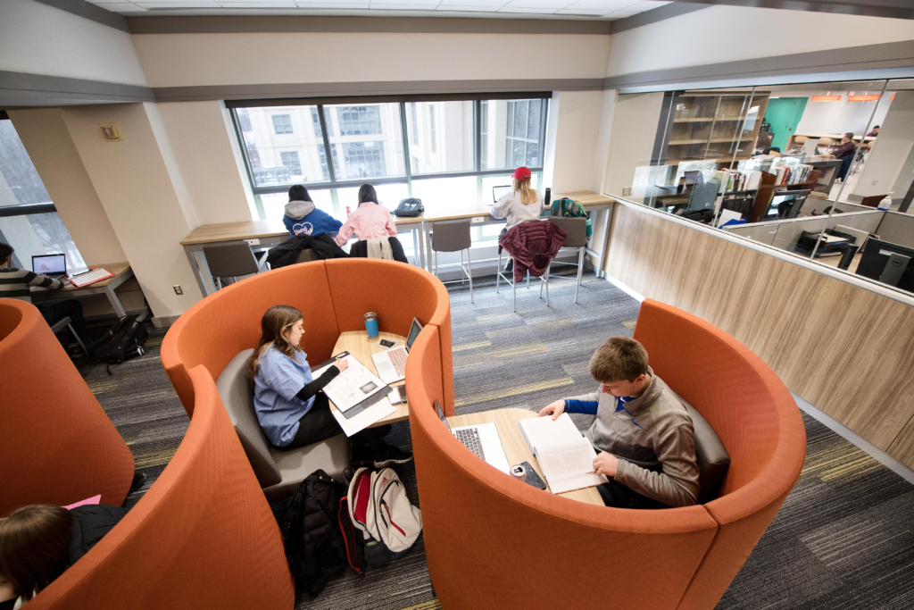 Poets&Quants For Undergrads - The P&Q Interview: Iowa Tippie Dean Amy ...