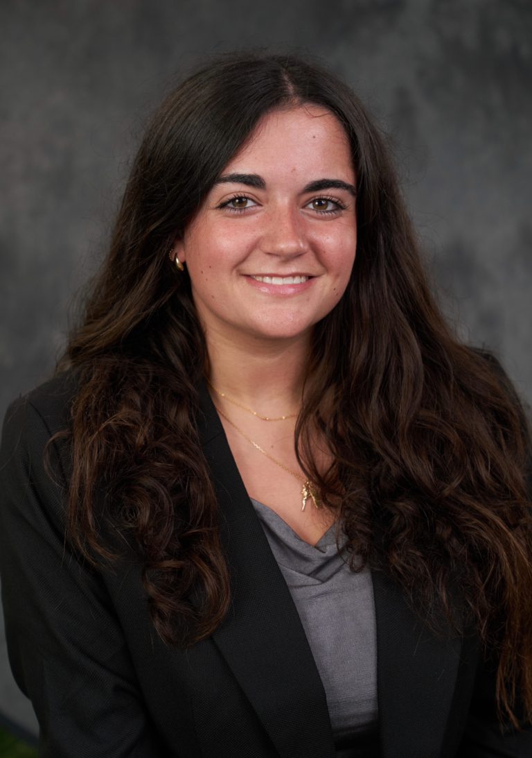 Poets&Quants For Undergrads - Syracuse Stories – Taking A Leap Of Faith ...